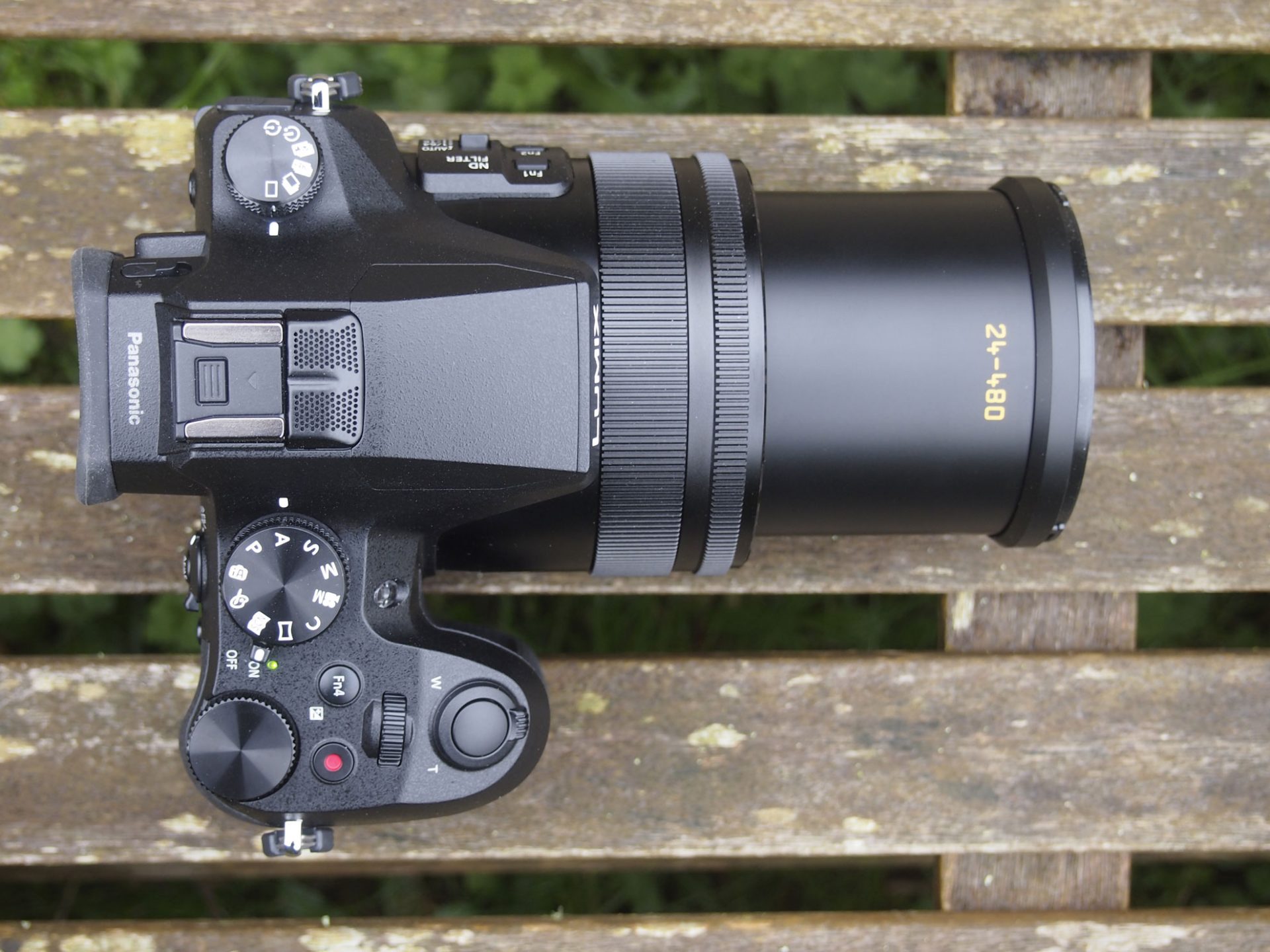 Panasonic Lumix FZ2000 / FZ2500 review | Cameralabs