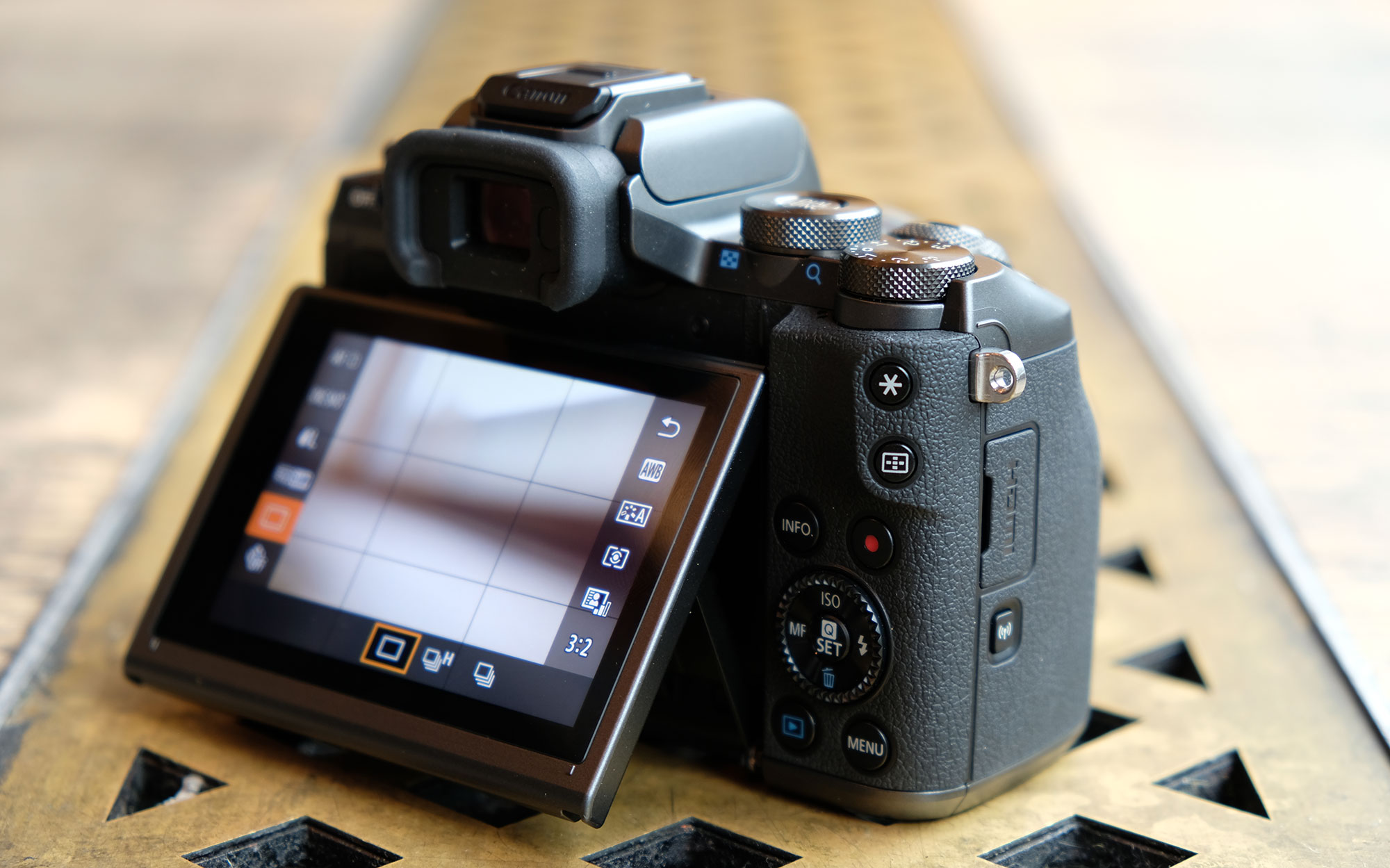 Canon EOS M5 review | Cameralabs