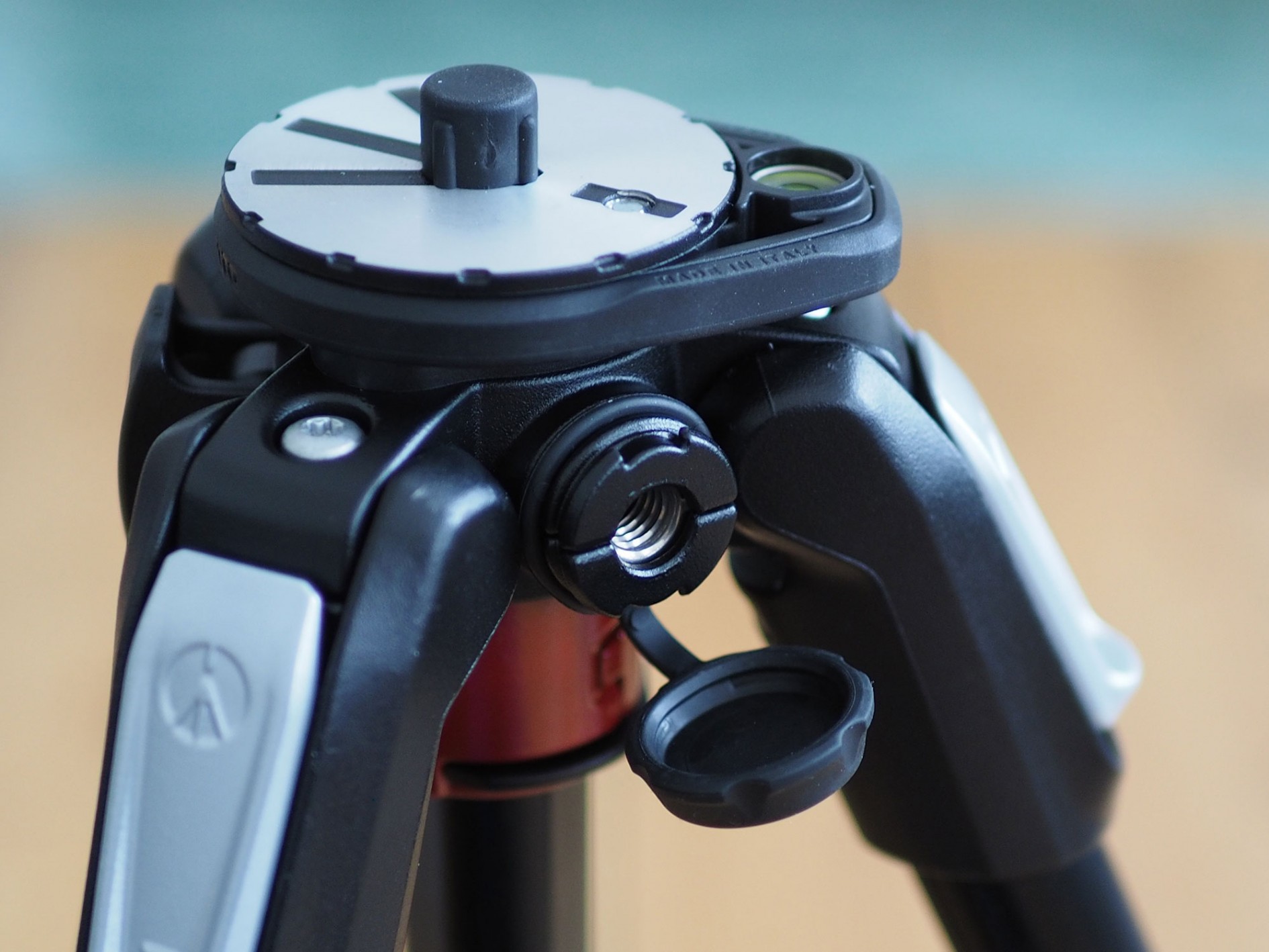Manfrotto MT190XPRO3 tripod review | Cameralabs