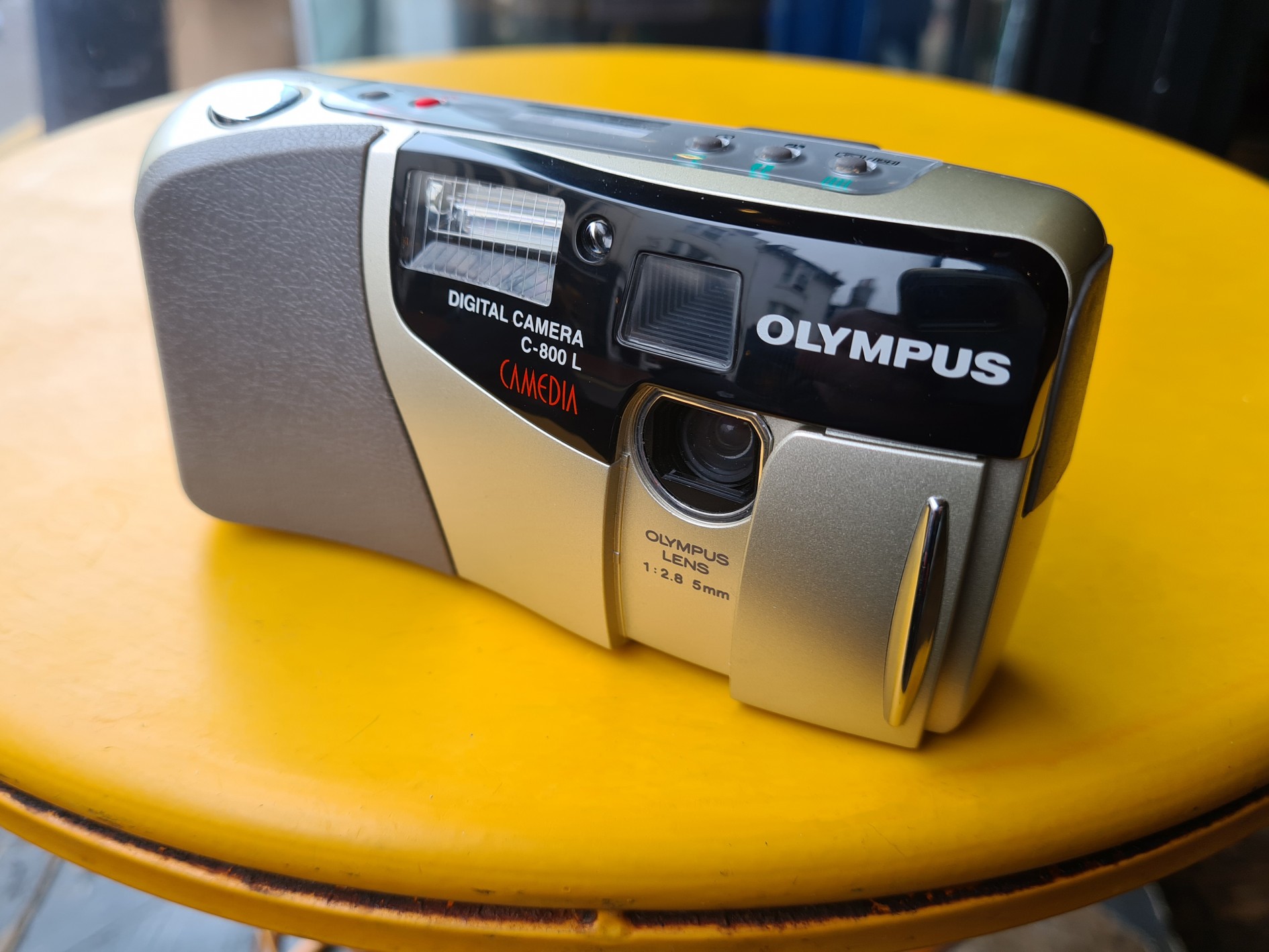 Olympus CAMEDIA C-800L retro review | Cameralabs