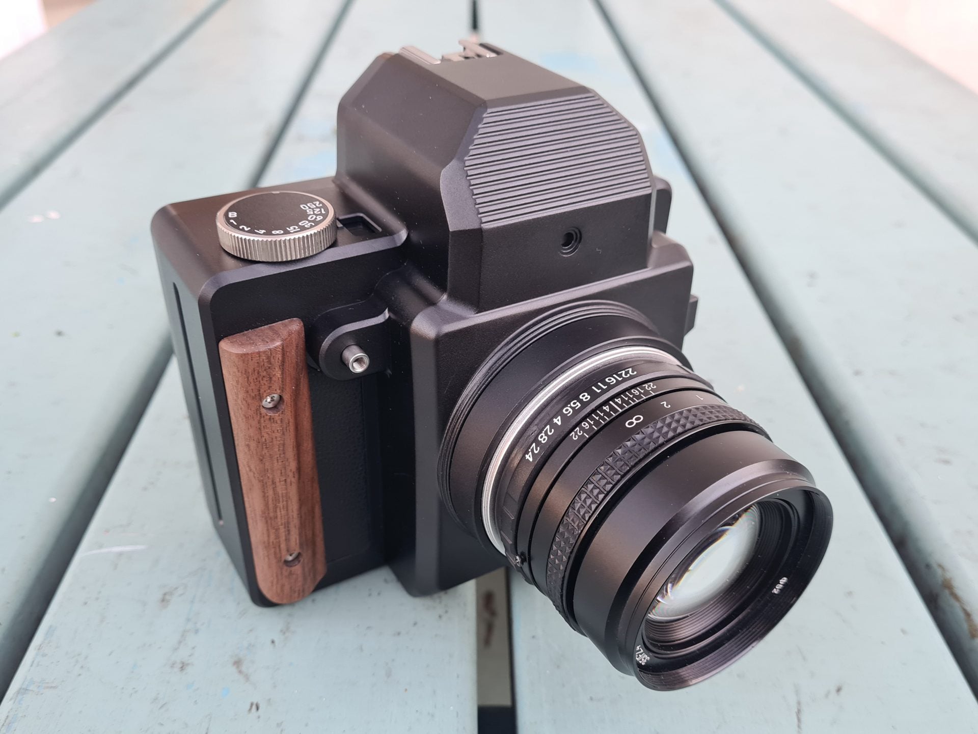 NONS SL660 instant SLR review | Cameralabs