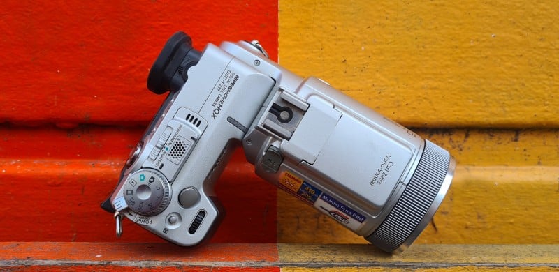 Sony Cyber-shot F717 retro review | Cameralabs